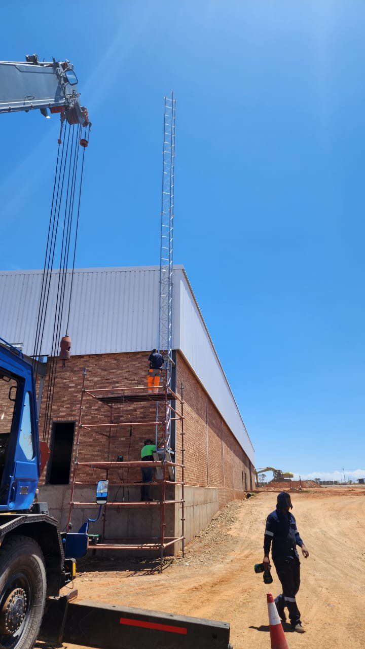 Vermeulens in Kimberley's New Development - Wi-Fi Tower Installation ...